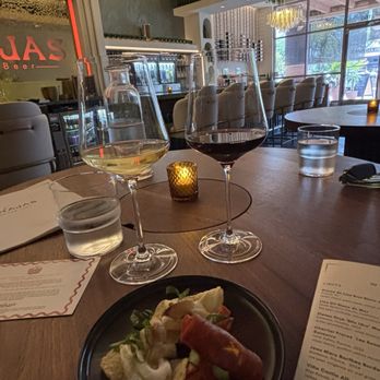 TINAJAS WINE & BEER - Updated January 2026 - 122 Photos & 31 Reviews ...