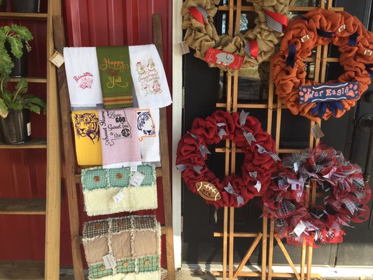 SEASON’S * CONSIGNMENT * CRAFTS * GIFTS - Updated October 2025 - 15 ...