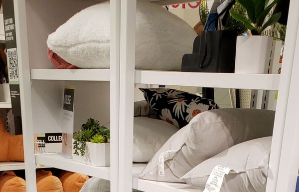 TARGET - Updated August 2024 - 44 Photos & 21 Reviews - 5622 Amanda Ln ...