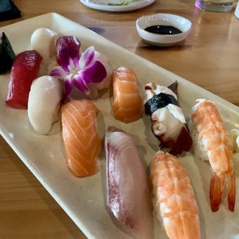 BURGER AND SUSHI HOUSE - GENEVA - Updated October 2024 - 182 Photos ...