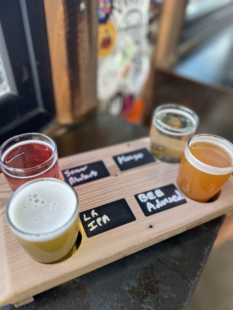 LUMPY RIDGE BREWING COMPANY - Updated December 2025 - 80 Photos & 98 ...