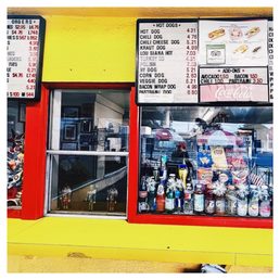 LARRY’S CHILI DOG - Updated January 2025 - 491 Photos & 654 Reviews ...