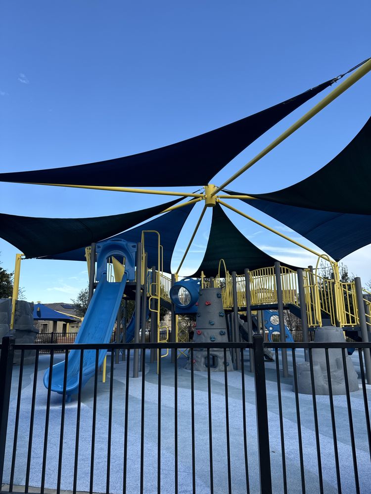 GOLDEN POPPY PARK - Updated May 2025 - 121 French Dr, Brentwood ...