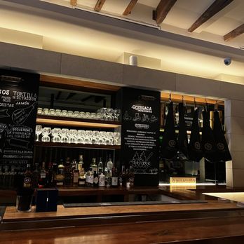 TOMIÑO TABERNA GALLEGA - Updated April 2025 - 1479 Photos & 499 Reviews ...