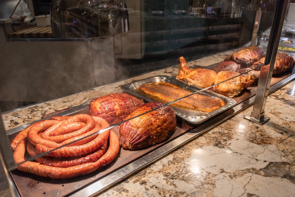 TOUCAN CHARLIE’S BUFFET & GRILLE - Updated April 2024 - 2841 Photos ...