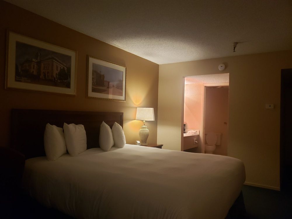 HARDMAN HOUSE - Updated October 2025 - 38 Photos & 83 Reviews - 917 N ...