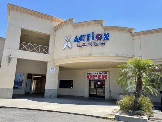 ACTION LANES BOWLING CENTER - 287 Photos & 276 Reviews - 10534 Lower ...