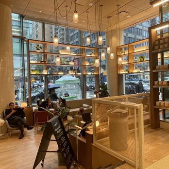 CAPITAL ONE CAFÉ - 139 Photos & 39 Reviews - 731 Lexington Ave, New ...