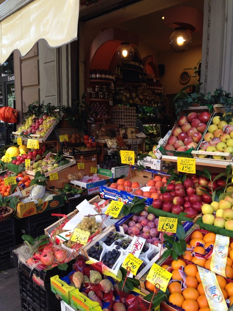 FRUTTETO COSMAI - Corso XXII Marzo 40, Milano, Italy - Fruits & Veggies ...