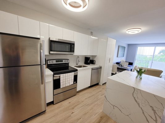 ALIRO APARTMENTS - Updated July 2024 - 57 Photos & 27 Reviews - 14000 ...