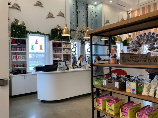 ALBANESE CONFECTIONERY - 594 Photos & 348 Reviews - 5441 E Lincoln Hwy ...