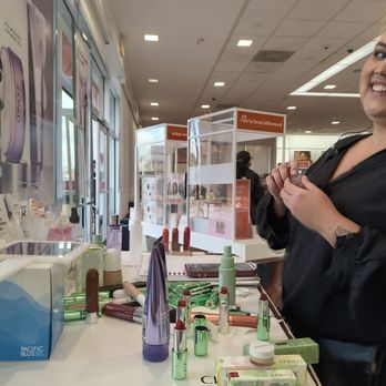 ULTA BEAUTY - Updated December 2025 - 247 Photos & 418 Reviews - 1072 ...