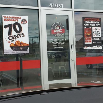 WING SNOB - Updated September 2025 - 16 Reviews - 41031 Garfield Rd ...