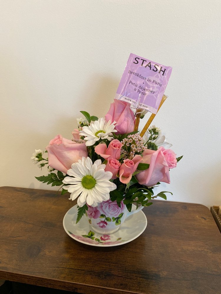 MONROE FLORAL - Updated December 2025 - 23 Photos & 28 Reviews - 215 S ...