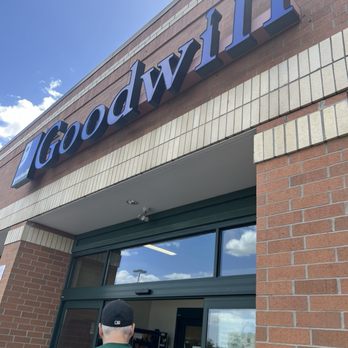 GOODWILL STORE & DONATION CENTER - Updated December 2025 - 31 Reviews ...