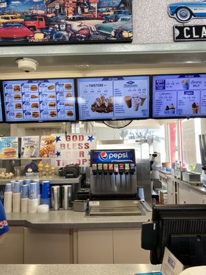 FOSTERS FREEZE - 73 Photos & 79 Reviews - 1580 West Main St, Barstow ...