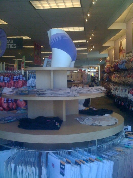 HANES BRANDS - 876 Premium Outlets Dr, Monroe, Ohio - Fashion - Phone ...