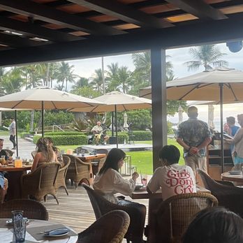 BEACH TREE RESTAURANT BAR AND LOUNGE - Updated November 2024 - 555 ...