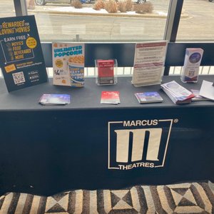 MARCUS HOLLYWOOD CINEMA - Updated December 2025 - 10 Photos & 25 ...