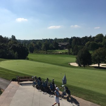 DONALDA CLUB - Updated December 2025 - 11 Photos - 12 Bushbury Drive ...