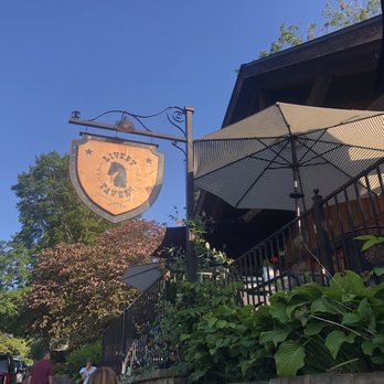 THE LIVERY TAVERN - Updated June 2024 - 75 Photos & 123 Reviews - 1134 ...