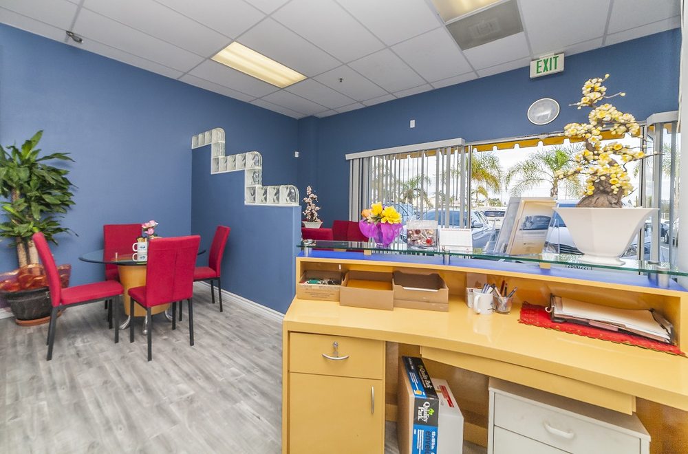 MAINSTREAM ESCROW - Updated December 2025 - 25 Photos - 9972 Bolsa Ave ...