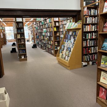 SMITH FAMILY BOOKSTORE - Updated January 2026 - 30 Photos & 97 Reviews ...