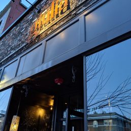 GIULIA - Updated October 2025 - 907 Photos & 626 Reviews - 1682 ...