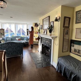 ZINNIA - Updated July 2024 - 298 Photos & 209 Reviews - 9201 Colesville ...