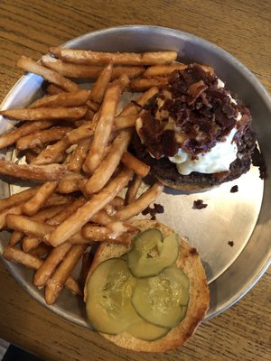 PATTIES & PINTS - 58 Photos & 73 Reviews - American (Traditional) - 546 ...