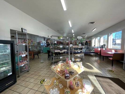 WILLIAMS BAKERY - Updated December 2025 - 97 Photos & 45 Reviews - 1051 ...