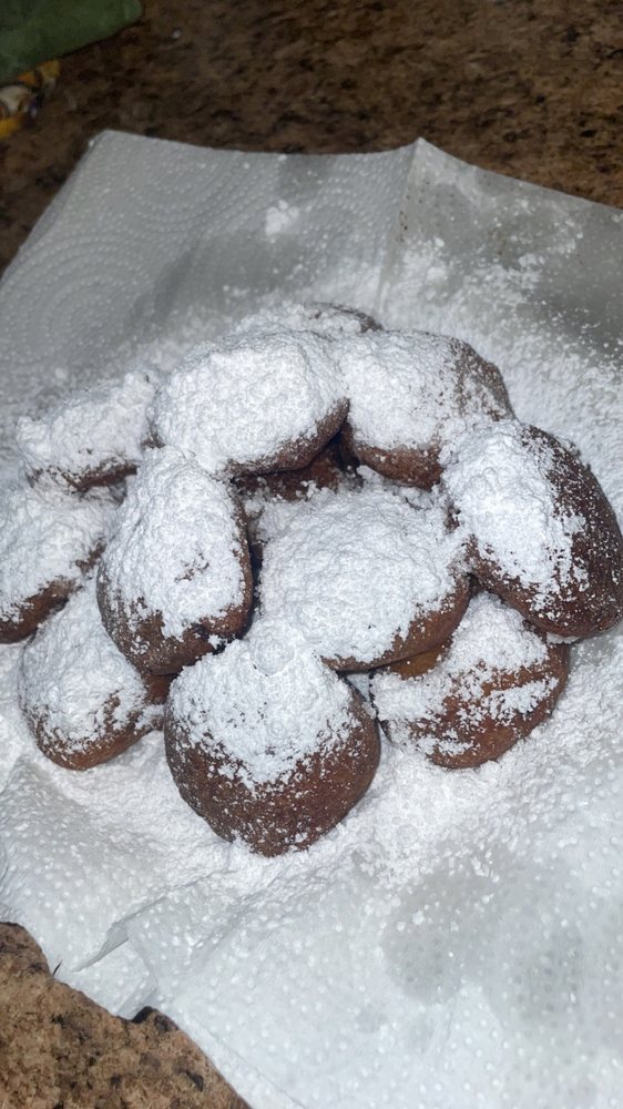 RAE RAE’S PASTRY’S - Updated April 2024 - Crowley, Louisiana - Desserts ...