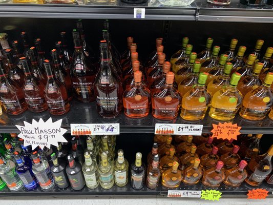 SMOKERS PARADISE & DAIQUIRIS - Updated November 2025 - 101 Photos ...