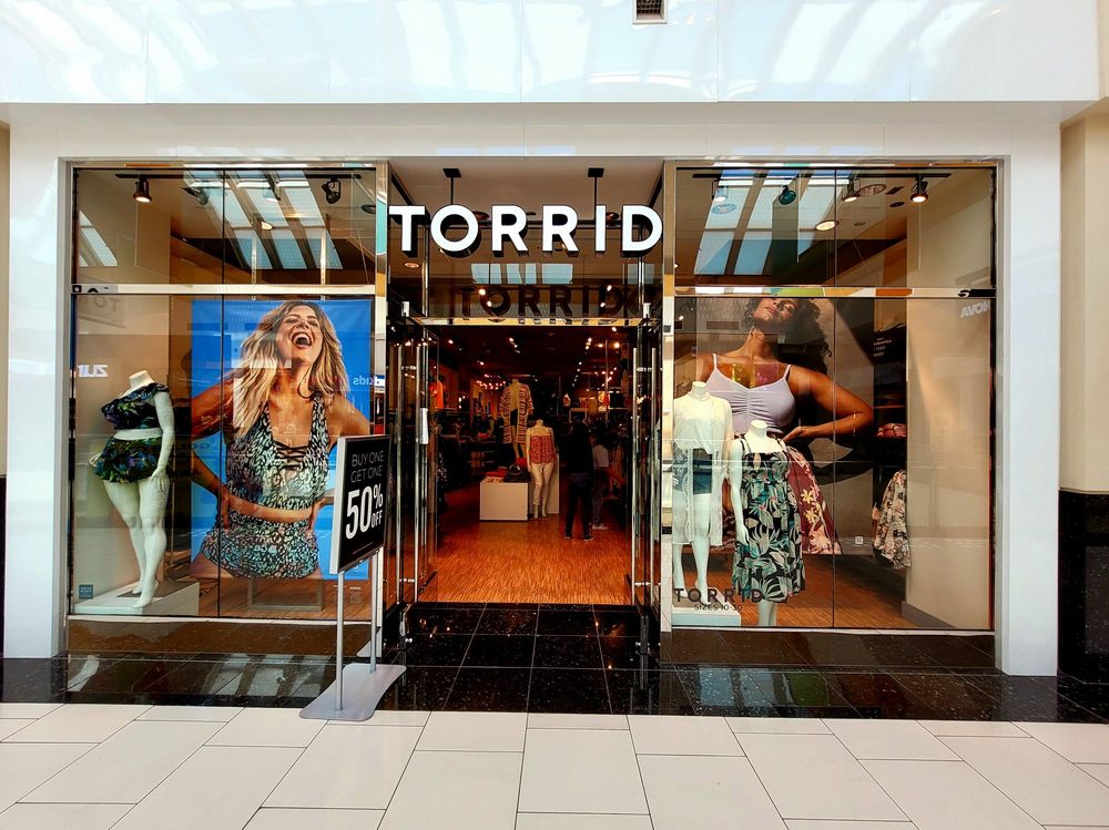 TORRID - 10 Photos & 36 Reviews - 9301 Tampa Ave, Northridge ...