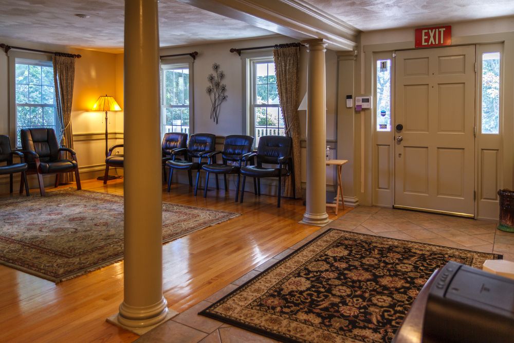 BLUE SQUARE COUNSELING AND WELLNESS CENTER - Updated November 2025 ...