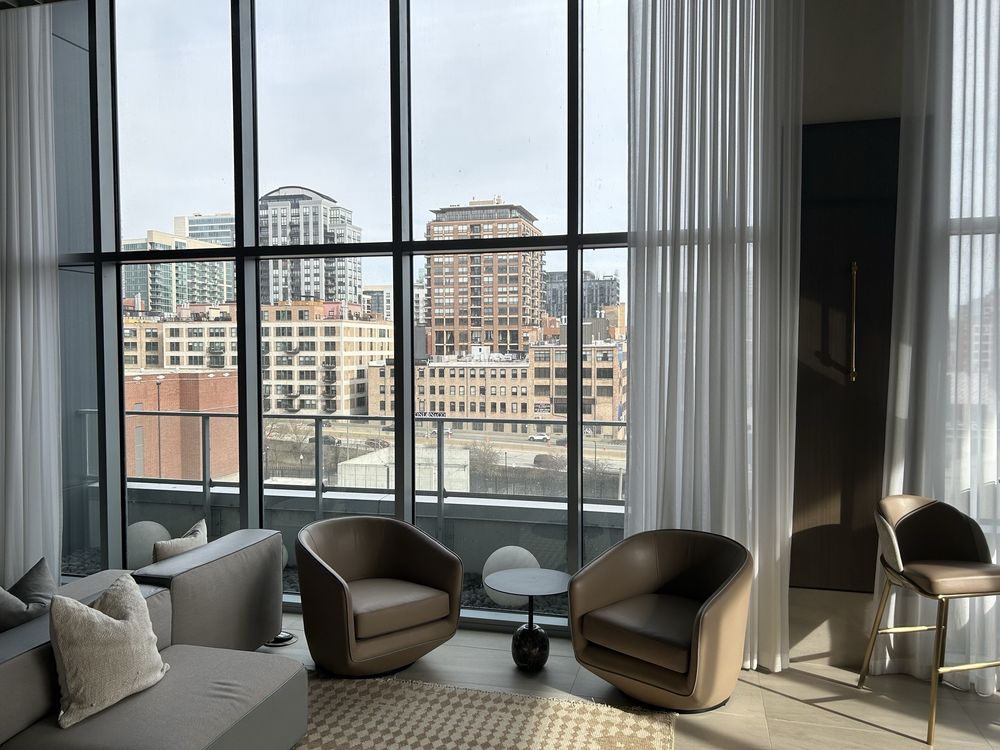 LEVEL CHICAGO - RIVER NORTH - Updated January 2026 - 369 W Grand Ave ...