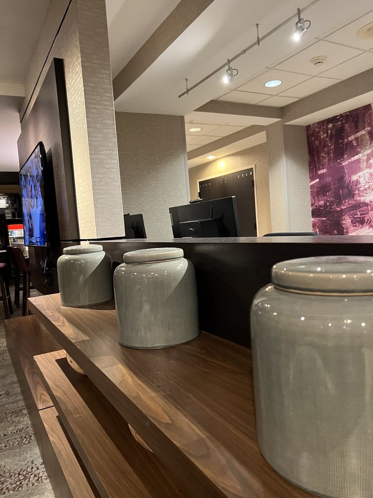 COURTYARD BY MARRIOTT MONROE AIRPORT - 38 Photos & 33 Reviews - 4915 ...