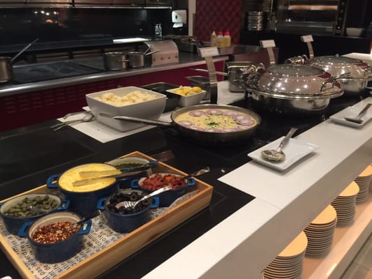 ATRIUM BUFFET - Updated July 2025 - 95 Photos & 42 Reviews - Crown ...