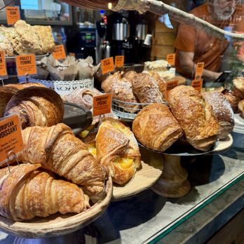 BROWN BEAR BAKING - Updated April 2025 - 345 Photos & 535 Reviews - 29 N Beach Rd, Eastsound ...