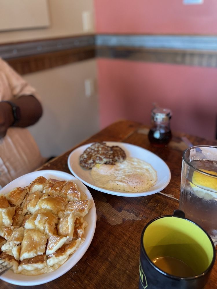 COLOSSAL CAFE - Updated October 2025 - 229 Photos & 286 Reviews - 1340 ...