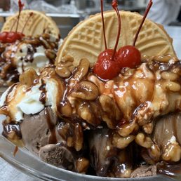 FEAST ITALIAN KITCHEN - Updated January 2025 - 280 Photos & 192 Reviews ...