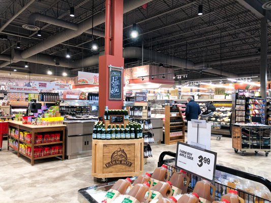 FARM BOY - Updated January 2026 - 14 Photos - 417 King Street N ...