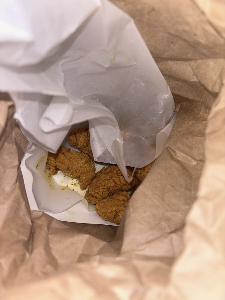 WINGZ IT IZ - Updated December 2025 - 40 Photos & 42 Reviews - 9106 S ...