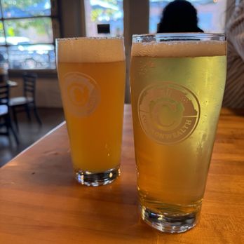 COMMONWEALTH - Updated March 2025 - 800 Photos & 1199 Reviews - 1022 ...