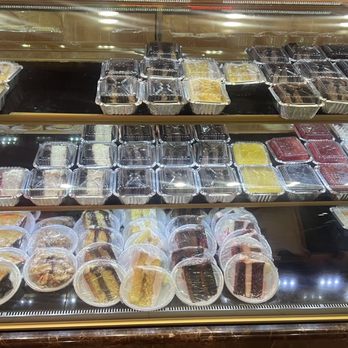 CARROT TOP PASTRIES - Updated December 2025 - 142 Photos & 253 Reviews ...