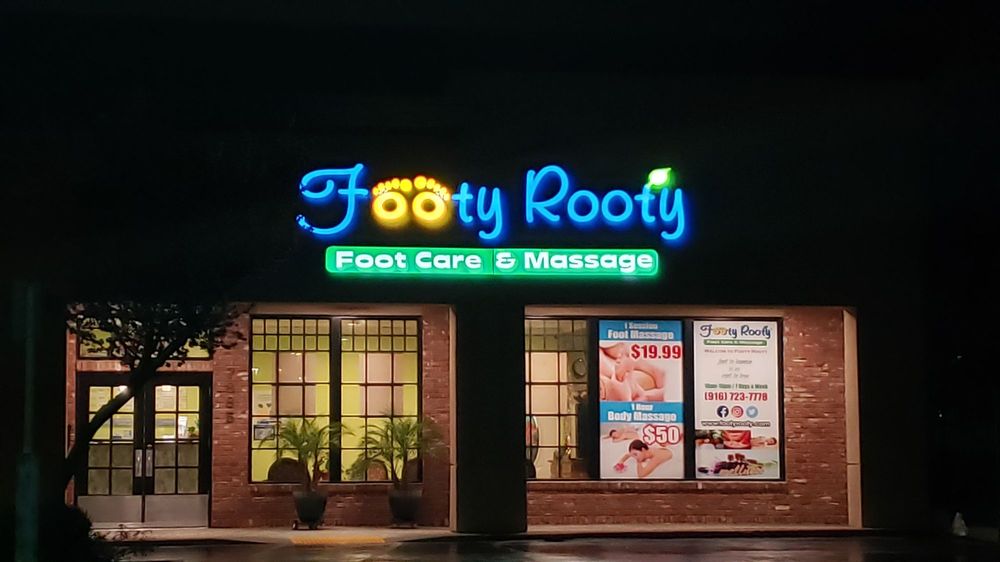 FOOTY ROOTY - CITRUS HEIGHTS - Updated March 2025 - 55 Photos & 69 ...