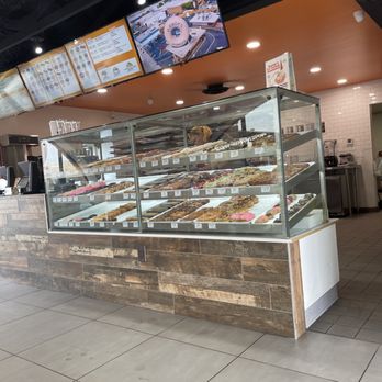 RANDY’S DONUTS - Updated December 2025 - 162 Photos & 150 Reviews ...