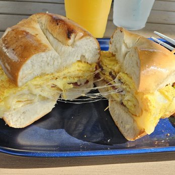 LUCKY FISH BEACH BAR & GRILL - 738 Photos & 575 Reviews - 222 North ...