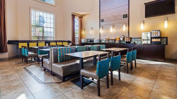 BEST WESTERN OXNARD INN - Updated December 2025 - 235 Photos & 92 ...