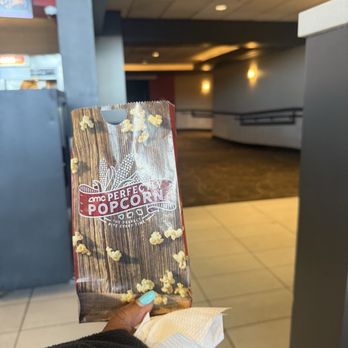 AMC DINE-IN POWAY 10 - Updated December 2025 - 212 Photos & 371 Reviews ...